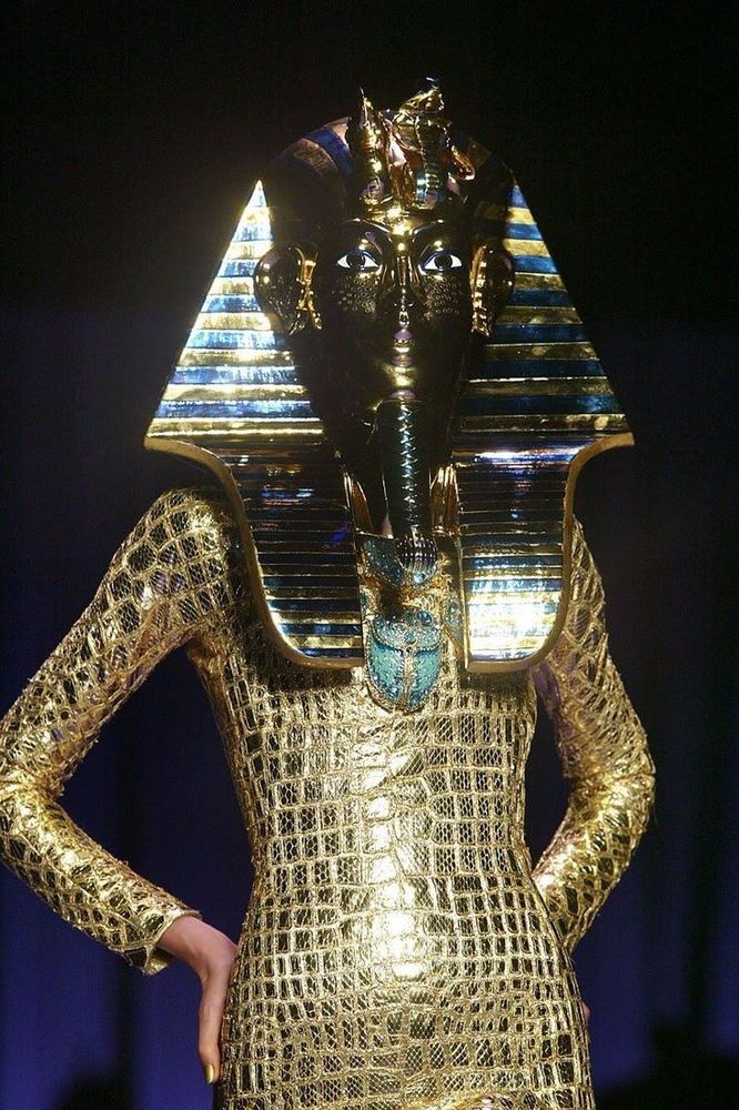 Christian Dior FW 2004: Galliano’s Iconic Egyptian-Inspired Couture Show